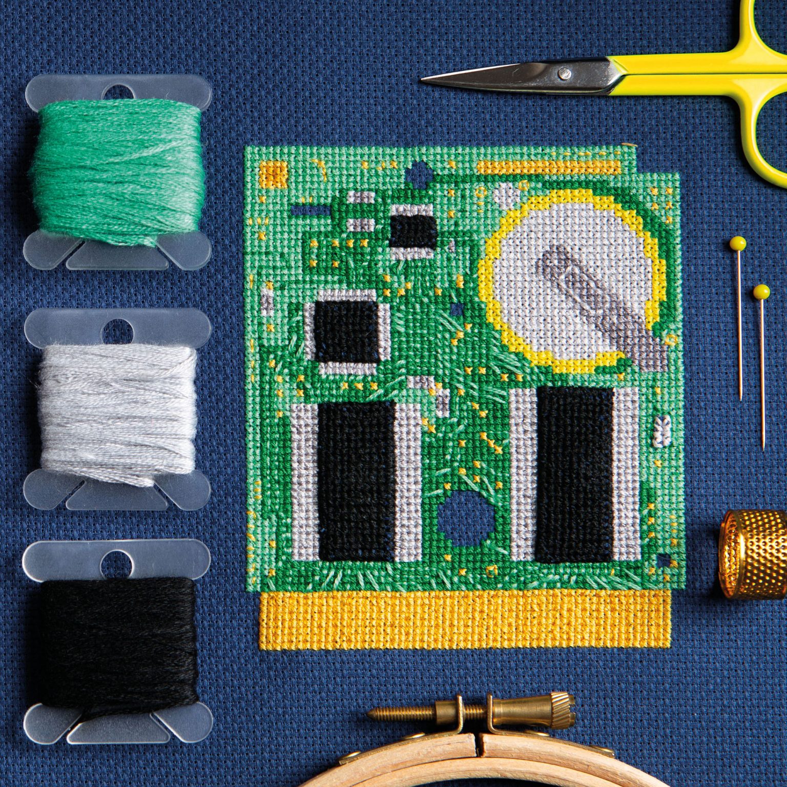 Adult Cross Stitch | XStitch Magazine Issue 0